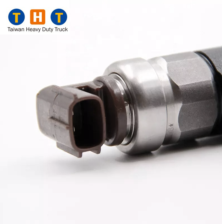 噴油器 23670-30340 23670-30070 Truck Engine Parts For Toyota Land Cruiser ...